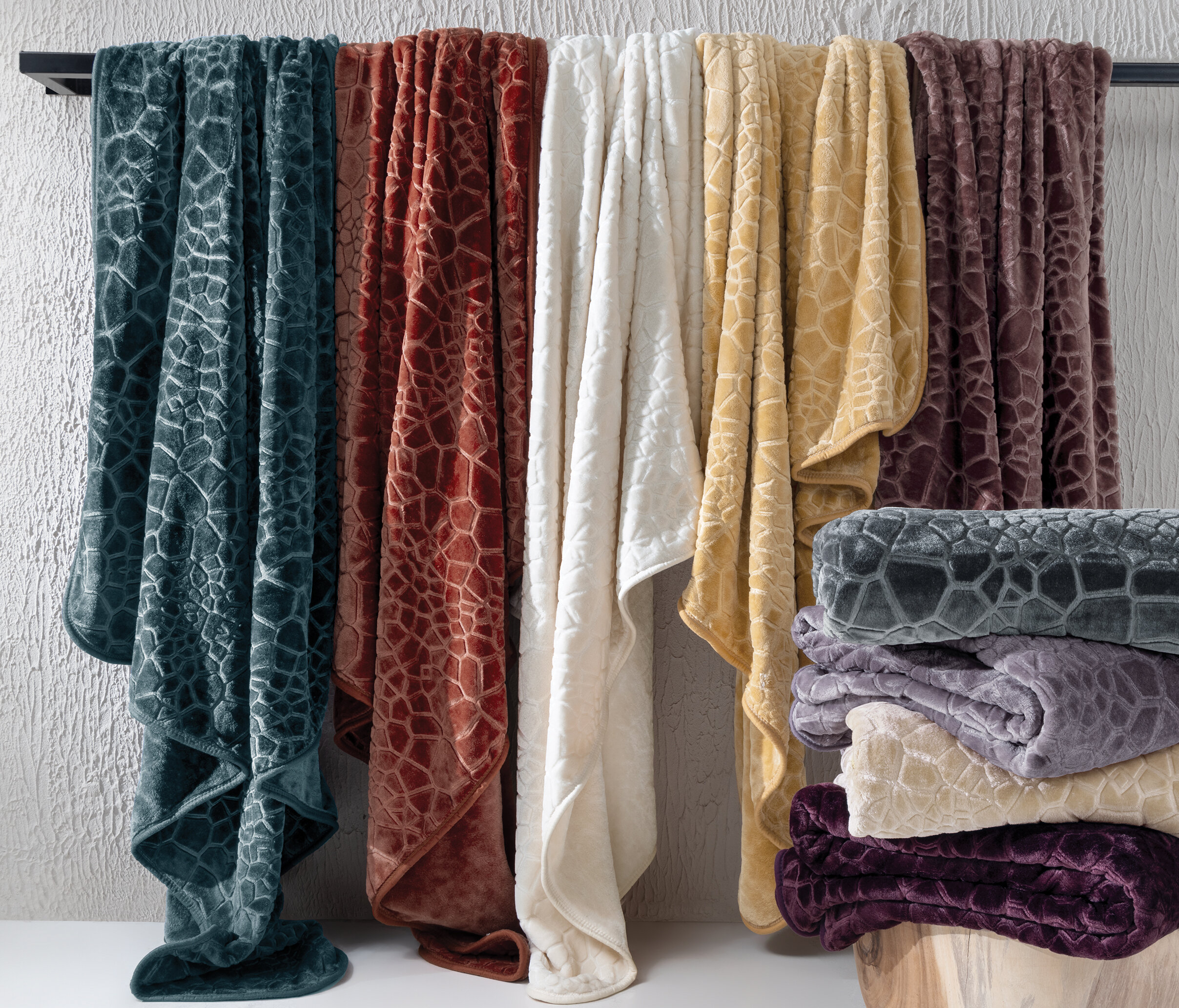 Meave Embos Battaniye